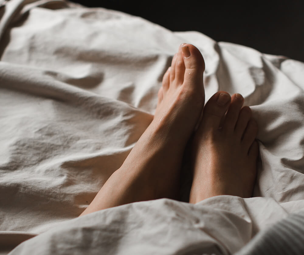 How to use the slip draw sheet for elder transfer – Burtuo